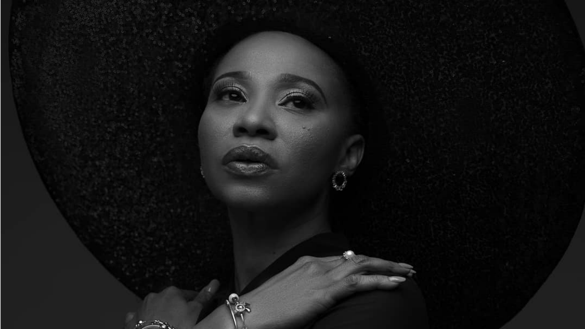 Nse Ikpe-Etim becomes first Nigerian to win AMAA best lead actress ...
