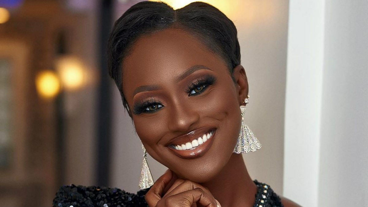 Linda Osifo flaunts curves on 31st birthday - QED.NG