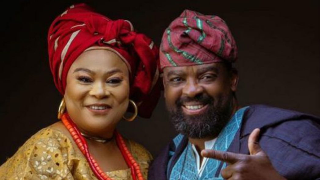 Sola Sobowale dances with Kunle Afolayan, Aisha Lawal, others at ...