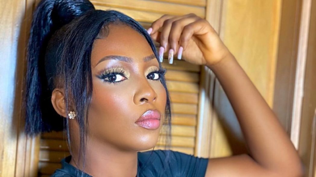 Masseuse Joyce Ijeoma collapses during massage to break Guinness World ...