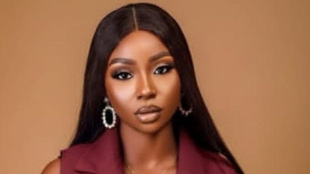 Oluwadolarz’ baby mama Ifeluv undergoes 'Christian BBL' surgery - QED.NG